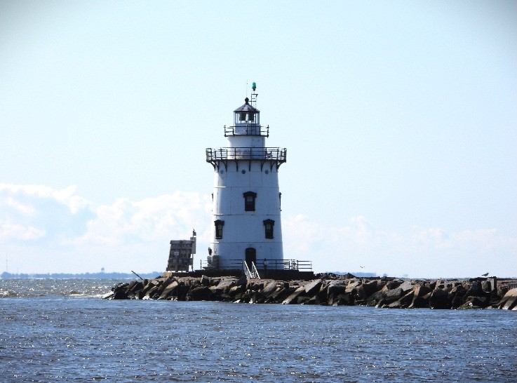 RiverQuest Lighthouse Cruise to Old Saybrook | Connecticut River Museum
