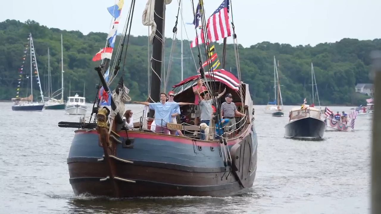 Independence Day Boat Parade | Connecticut River Museum